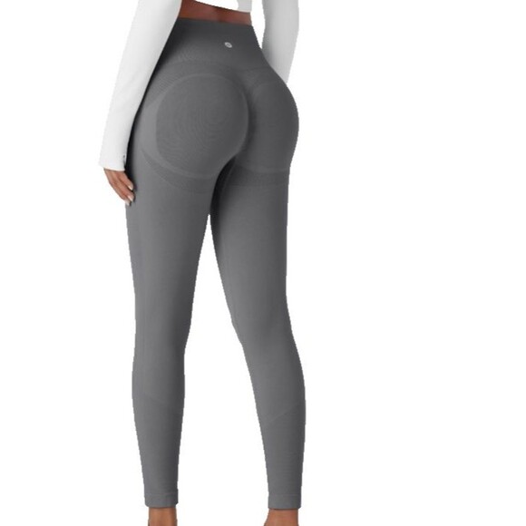 HALARA | Pants & Jumpsuits | Halara Seamless Flow Tummy Control Scrunch Butt Lifting Leggings In ...